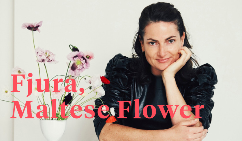 Simone Gooch Attracts Fashion Crowds